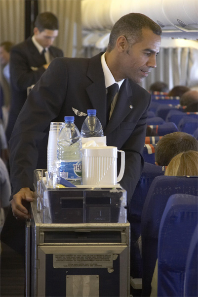 Romain : vis ma vie de steward sur long courrier